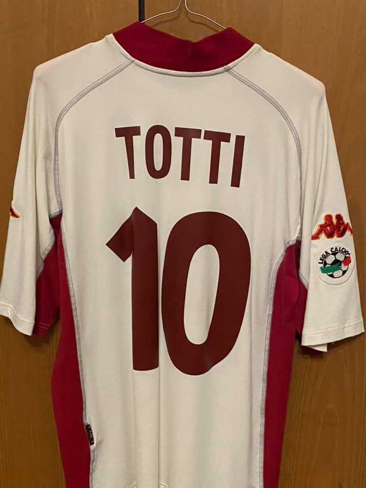 Il grande cuore di Nino Chirico. All’asta alcune maglie della sua ...